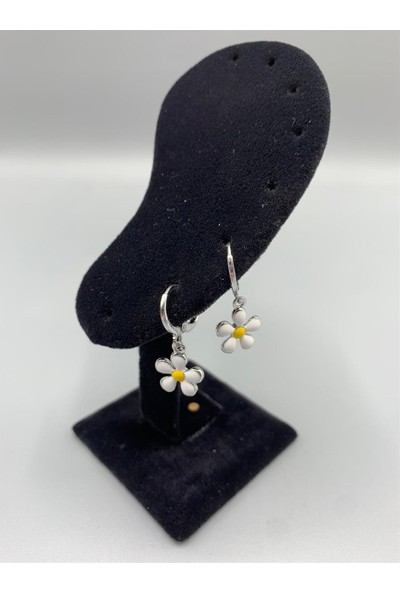 Bujiteri Dükkanı Gümüş Renk Küçük Papatya Ikili Küpe Bujiteri Dükkanı Gümüş Renk Küçük Papatya Ikili Küpe