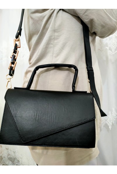 Ecrin Collection Çapraz Kapaklı El ve Omuz Çantası Ecrin Collection Çapraz Kapaklı El ve Omuz Çantası