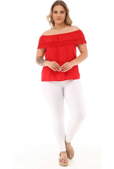 Zerotantik Dantelli Madonna Yaka Büyük Beden Bluz Kırmızı Zerotantik Dantelli Madonna Yaka Büyük Beden Bluz Kırmızı