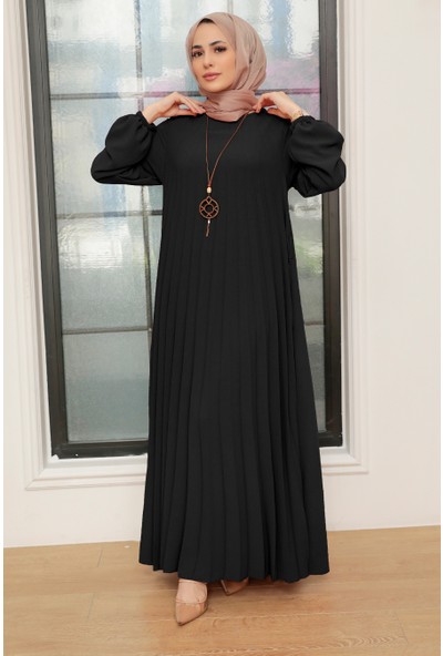 Neva Style Pileli Siyah Tesettür Elbise 30280S Neva Style Pileli Siyah Tesettür Elbise 30280S