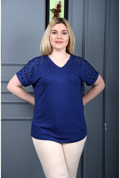 Byelifce Kadın V Yaka Büyük Beden Bluz Byelifce Kadın V Yaka Büyük Beden Bluz