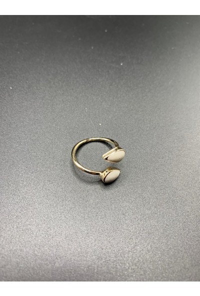 Bujiteri Dükkanı Krem Renkli Damla Şeklilli Yüzük