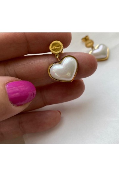 Stainless Steel Beyaz Sedef Taşlı Love Yazılı Çelik Küpe Stainless Steel Beyaz Sedef Taşlı Love Yazılı Çelik Küpe