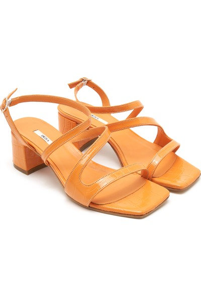 Desa Marian Turuncu Kadın Kroko Baskılı Deri Sandalet Desa Marian Turuncu Kadın Kroko Baskılı Deri Sandalet