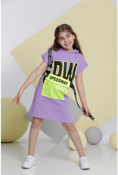 Baskılı Kapüşonlu Kız Çocuk Yazlık Elbise Rahat Kesim Baskılı Kapüşonlu Kız Çocuk Yazlık Elbise Rahat Kesim