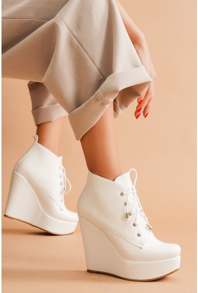 Dem Dem Rosta Beyaz Cilt Bağcıklı Dolgu Topuklu Bot Dem Dem Rosta Beyaz Cilt Bağcıklı Dolgu Topuklu Bot