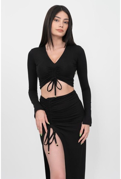 Soyo Kadın Siyah Ayarlanabilir Büzgülü Yırtmaçlı Etek & Crop Bluz Takım