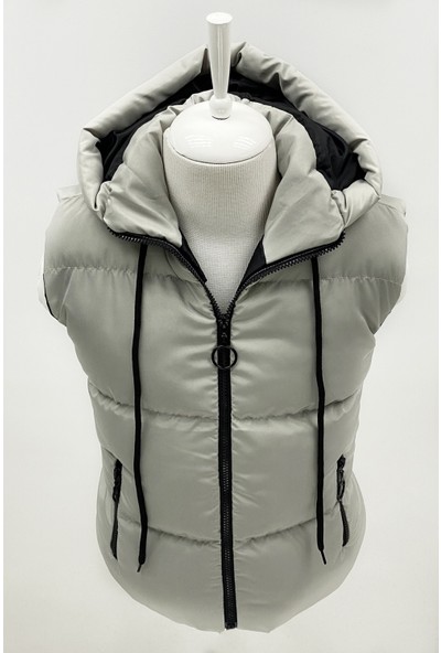 Asortik Çocuk Kışlık Şişme Kapüşonlu Elyaf Yelek Asortik Çocuk Kışlık Şişme Kapüşonlu Elyaf Yelek