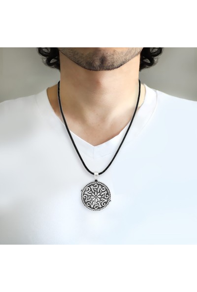 Nipora Anadolu Deseni Temalı Açılır Kapaklı Içinde Ayetel Kürsi Yazılı 925 Ayar Gümüş Dua Kolye Nipora Anadolu Deseni Temalı Açılır Kapaklı Içinde Ayetel Kürsi Yazılı 925 Ayar Gümüş Dua Kolye