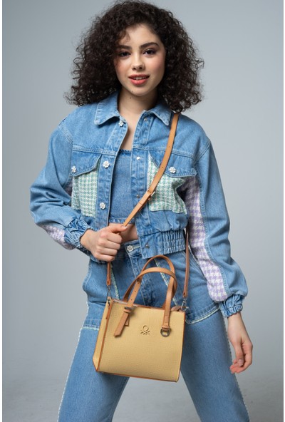 United Colors Of Benetton Benetton Kadın Kol Çantası Sarı-A.camel BNT629 United Colors Of Benetton Benetton Kadın Kol Çantası Sarı-A.camel BNT629