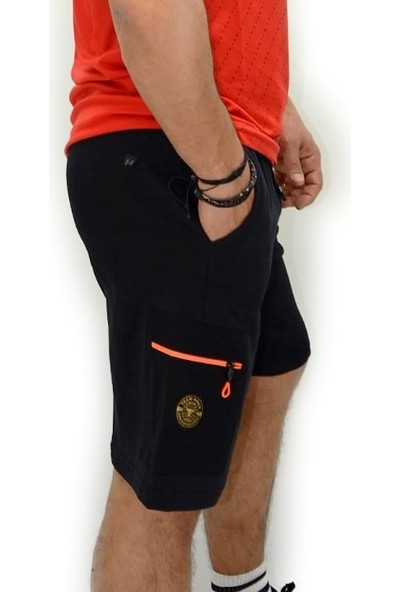 Under Armour Siyah Renk Flamlı Cepli Slim Fit Erkek Şort