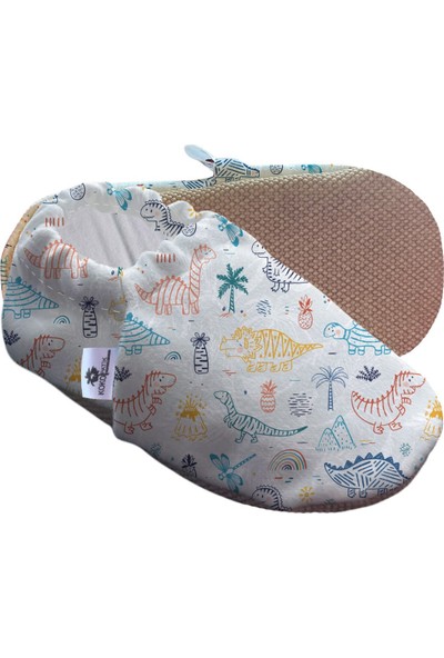 Koko Patik Jurassic Park