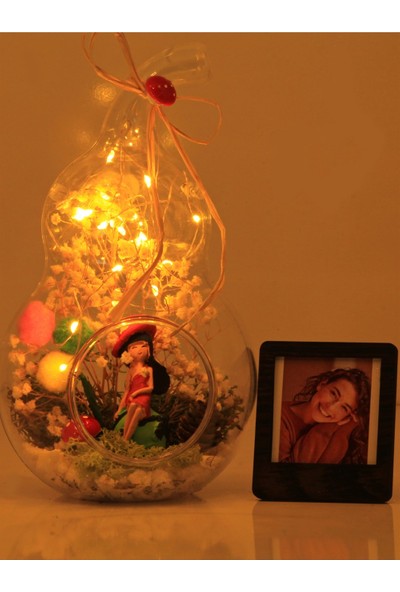 Burdan Eve Kişiye Özel Fotoğralı Hediye Kız Arkadaşa Kişiselleştirilebilir Hediye Işıklı Teraryum Yapay Çiçekli Limon Kız Teraryum Burdan Eve Kişiye Özel Fotoğralı Hediye Kız Arkadaşa Kişiselleştirilebilir Hediye Işıklı Teraryum Yapay Çiçekli Limon Kız Teraryum