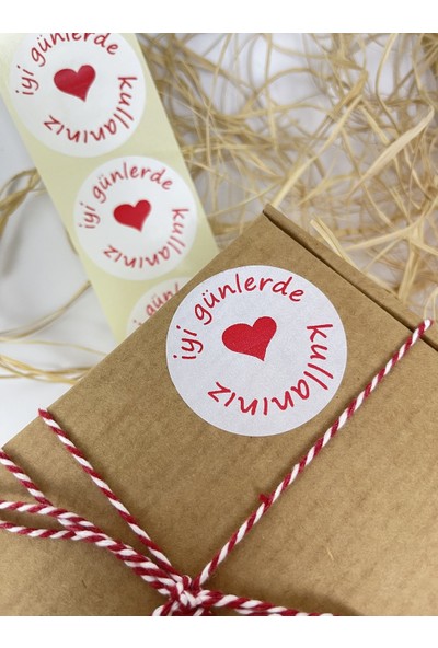 Butik Sosyetik Iyi Günlerde Kullanınız 50 mm Beyaz Yuvarlak Kalpli Sticker Etiket 100 Adet Butik Sosyetik Iyi Günlerde Kullanınız 50 mm Beyaz Yuvarlak Kalpli Sticker Etiket 100 Adet