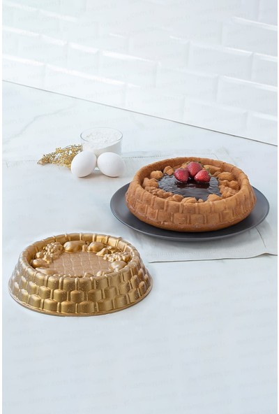 Depomaxx Groyya 26 cm Döküm Kek Kalıbı - Bakır Rengi