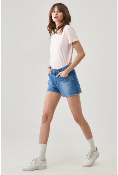 Lee Carol Regular Fit Normal Kesim Esnek Jean Şort Lee Carol Regular Fit Normal Kesim Esnek Jean Şort