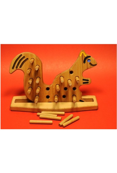 Tak Çıkar Sincap Ahşap Oyuncak ve Standı