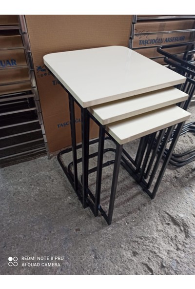 Güvenç C Zigon Sehpa Siyah Metal Ayaklı Krem