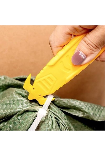 Xnews 6 Adet Güvenli Çelik Bıçaklı Karton Ambalaj Paket Açıcı 716375 Xnews 6 Adet Güvenli Çelik Bıçaklı Karton Ambalaj Paket Açıcı 716375