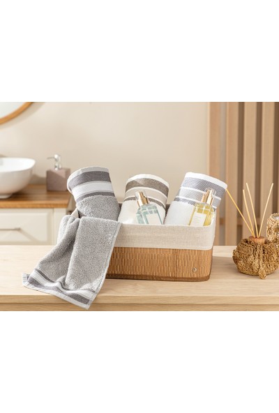 English Home Gina Bambu Sepet 36X26X14 cm Açık Kahve English Home Gina Bambu Sepet 36X26X14 cm Açık Kahve