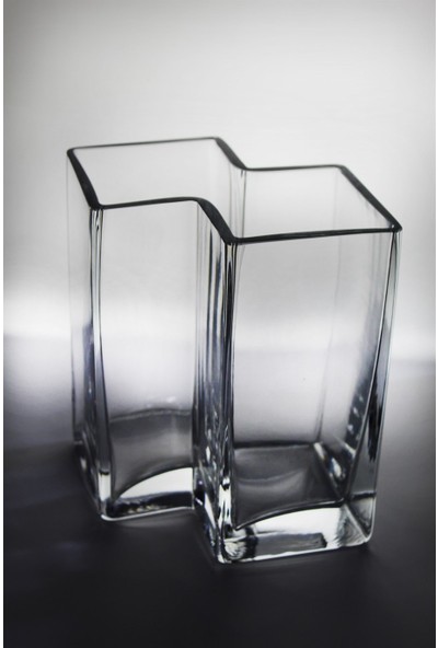 Paşabahçe El Imalatı Kristal Vazo 1 Adet 20817 Şeffaf Paşabahçe El Imalatı Kristal Vazo 1 Adet 20817 Şeffaf