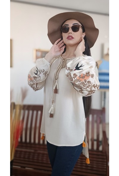 Yagmur Beren Nakış Detaylı Volanlı Kol Tesettür Tunik Gömlek Yagmur Beren Nakış Detaylı Volanlı Kol Tesettür Tunik Gömlek