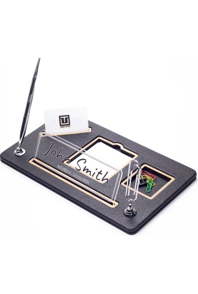Turgut Office Organizer Deri Masa Isimliği Siyah Gold Detaylı - Isimlik - Imza Kalemi - Not Tutacağı - Notluk - Kartvizitlik ve Ataçlık Turgut Office Organizer Deri Masa Isimliği Siyah Gold Detaylı - Isimlik - Imza Kalemi - Not Tutacağı - Notluk - Kartvizitlik ve Ataçlık