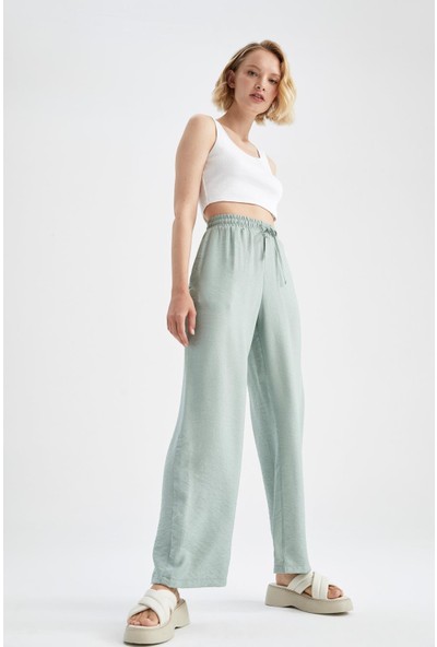 DeFacto Straight Fit Cepli Keten Görünümlü Kapri Pantolon Y1896AZ22SM