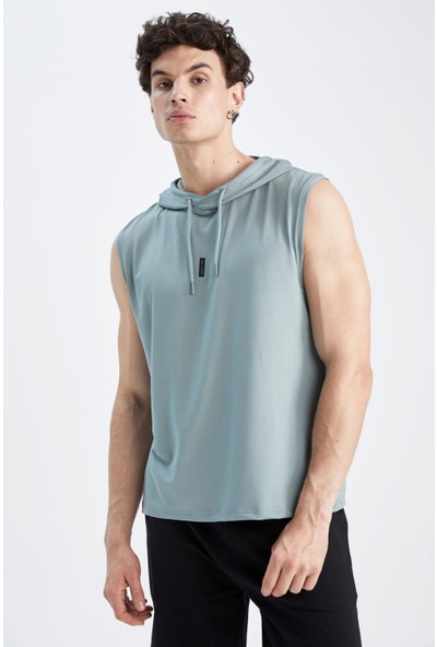 DeFacto Slim Fit Kapüşonlu Kolsuz Spor Basketbol Pamuklu Penye Tişört U2476AZ22SM DeFacto Slim Fit Kapüşonlu Kolsuz Spor Basketbol Pamuklu Penye Tişört U2476AZ22SM
