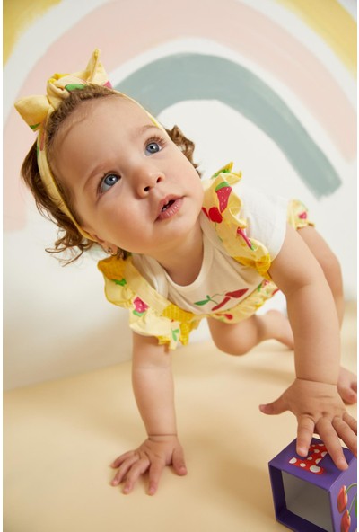 DeFacto Kız Bebek Regular Fit Meyve Desenli Kısa Kollu Tişört Tulum Tulum Takım X8748A222SM