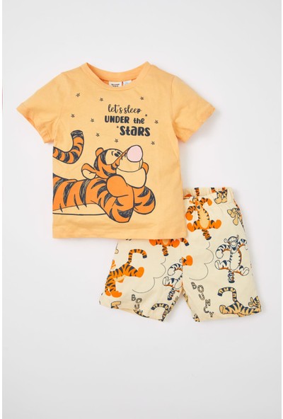 DeFacto Erkek Bebek Winnie The Pooh Lisanslı Regular Fit Pamuklu Kısa Kollu Şortlu Pijama Takım X8885A222SM DeFacto Erkek Bebek Winnie The Pooh Lisanslı Regular Fit Pamuklu Kısa Kollu Şortlu Pijama Takım X8885A222SM