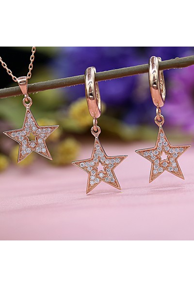 Takı Boom Beyaz Taşlı Yıldız Gümüş Kolye Küpe Takım Takı Boom Beyaz Taşlı Yıldız Gümüş Kolye Küpe Takım