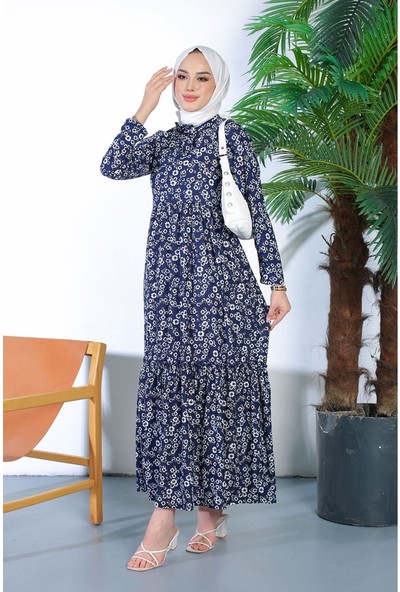 İlkimay Yaka Bağcıklı Çiçek Desen Hesna Tesettür Elbise 272 - Lacivert İlkimay Yaka Bağcıklı Çiçek Desen Hesna Tesettür Elbise 272 - Lacivert