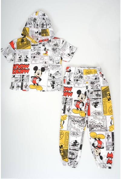 Miniko Kids Yeni Sezon Kapşonlu Desenli Kız Çocuk Kısa Kol Bilek Boy Eşofman Takımı Miniko Kids Yeni Sezon Kapşonlu Desenli Kız Çocuk Kısa Kol Bilek Boy Eşofman Takımı