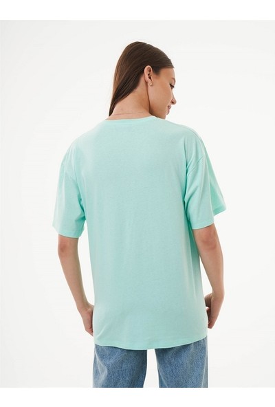 Eylül Moda Kadın T-Shirt Bisiklet Yaka Time Cırcle Yazı Desen Sembol Baskı Eylül Moda Kadın T-Shirt Bisiklet Yaka Time Cırcle Yazı Desen Sembol Baskı