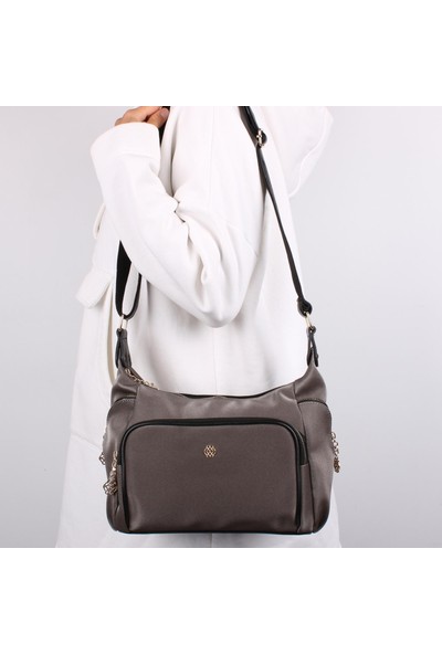 Bagacar 1398 Kurşun Siyah Suni Deri Bayan Çapraz Omuz Çantası Bagacar 1398 Kurşun Siyah Suni Deri Bayan Çapraz Omuz Çantası