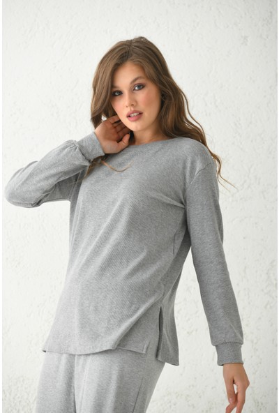 Moviment Gri Yandan Yırtmaçlı Yumoş T-Shirt