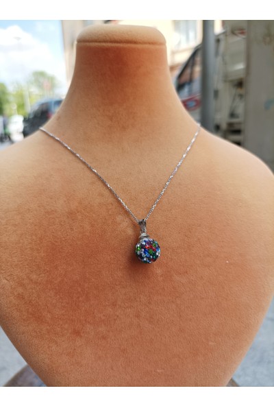 Firuze Gümüş Yuvarlak Taşlı Gümüş Kolye Firuze Gümüş Yuvarlak Taşlı Gümüş Kolye