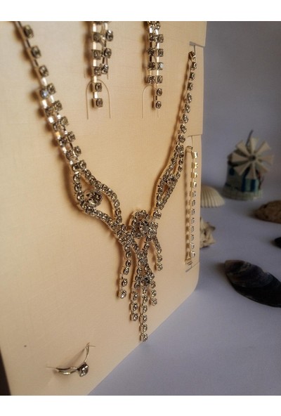 Ubuh Shop Kadın Takı Seti Paslanmaz Çelik Zirkon Taşlı Ubuh Shop Kadın Takı Seti Paslanmaz Çelik Zirkon Taşlı