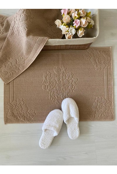 MCN Tekstil Ayak Havlusu 50 x 70 cm