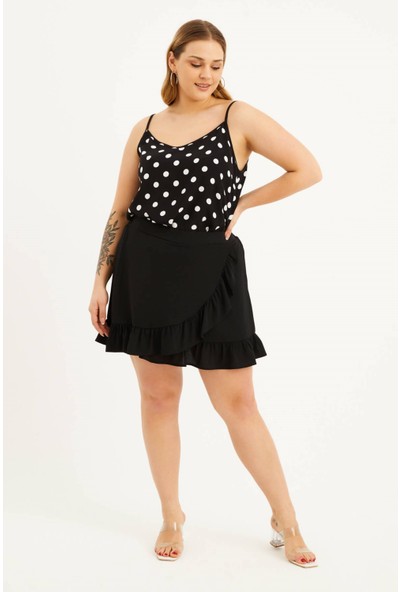 Myline Beli Lastikli Fırfırlı Şort Etek Myline Beli Lastikli Fırfırlı Şort Etek