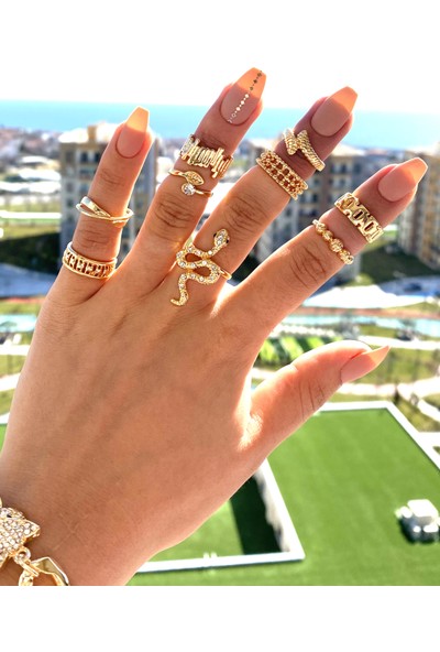 Mossmour Kadın 14K Altın Kaplama Zirkon Taşlı Ayarlanabilir 9 Adet Luxury Eklem Yüzük Seti Mossmour Kadın 14K Altın Kaplama Zirkon Taşlı Ayarlanabilir 9 Adet Luxury Eklem Yüzük Seti