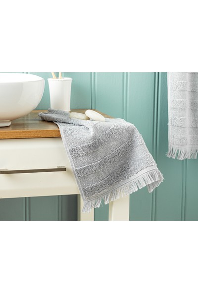 English Home Adorn Pamuklu Püsküllü El Havlusu 30 x 40 cm Gri