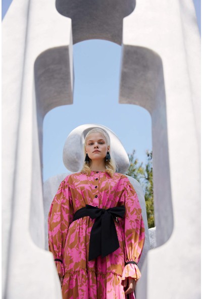 Touché Privé x Defacto Relax Fit Baskılı Uzun Kollu Saten Kuşaklı ELBISE X9585AZ22SM