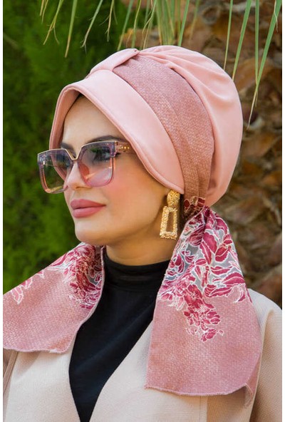 Karışık Cadde Pudra Şapkalı Bone