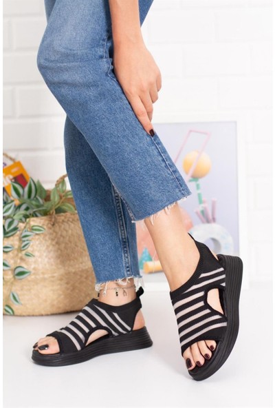 Xml Adresi Anna Siyah Beyaz Sandalet