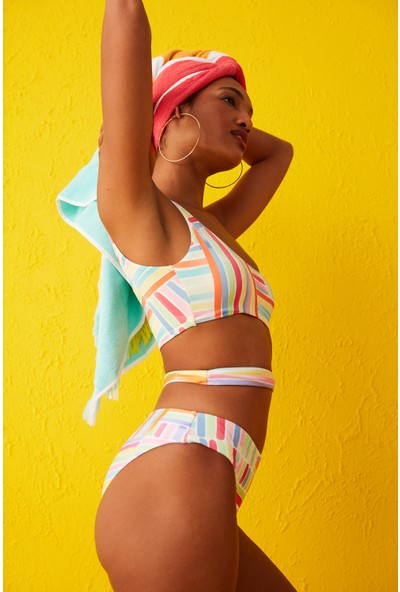 Çok Renkli Lika Mayokini