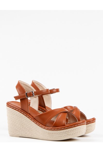Mubiano Bari Taba Kadın Çapraz Bantlı Dolgu Topuk Sandalet Mubiano Bari Taba Kadın Çapraz Bantlı Dolgu Topuk Sandalet