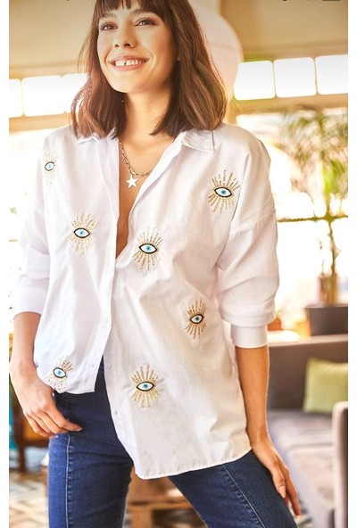Vivoon Kadın Beyaz Renk Göz Nakışlı Oversize Gömlek