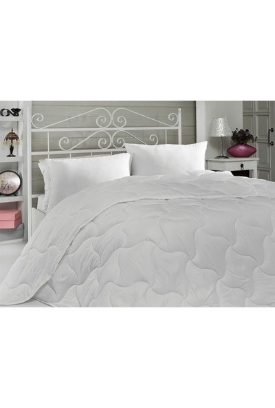 Komfort Home Çift Kişilik Microfiber Yorgan Seti + 2 Yastık Komfort Home Çift Kişilik Microfiber Yorgan Seti + 2 Yastık